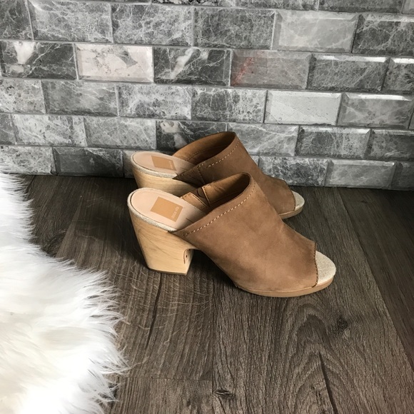 Dolce Vita | Shoes | Dolce Vita Tan Leather Peep Toe Clog Mules Sz 8 ...